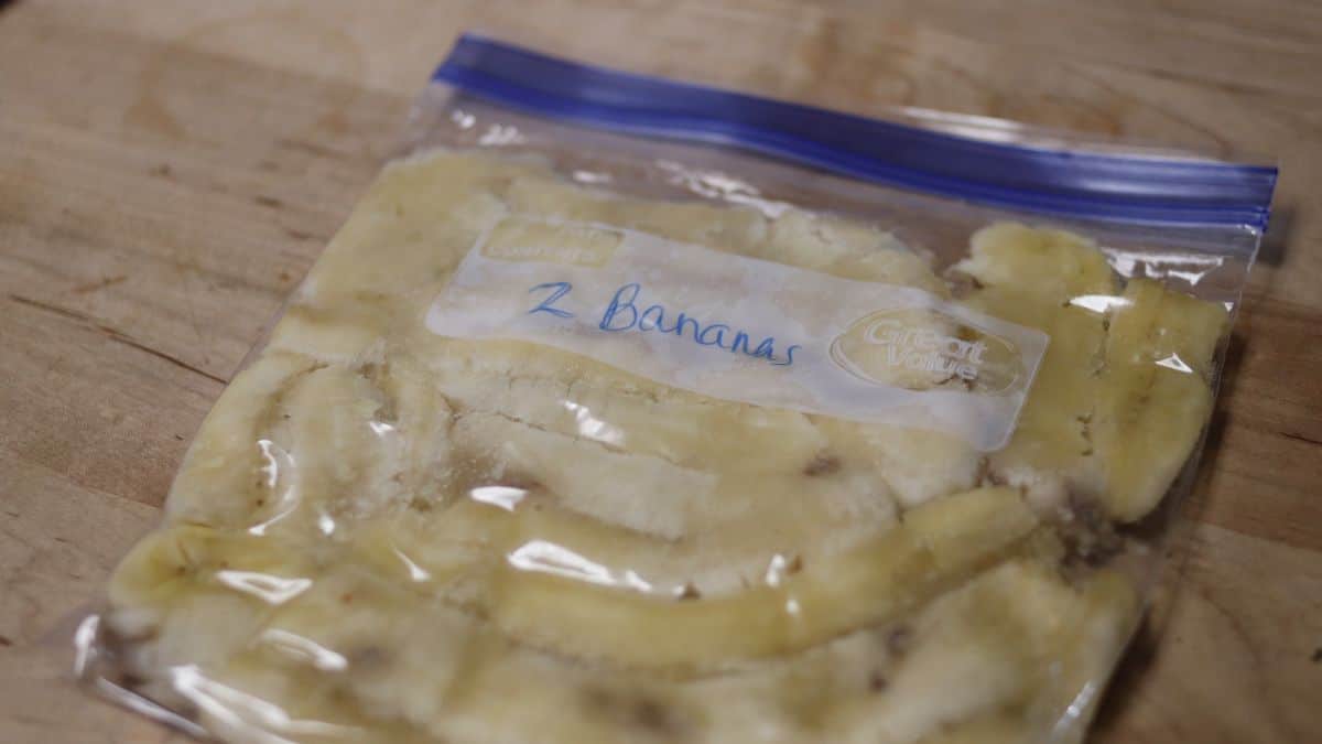 How to Freeze Bananas for Smoothies and Baking - Creative Simple Living