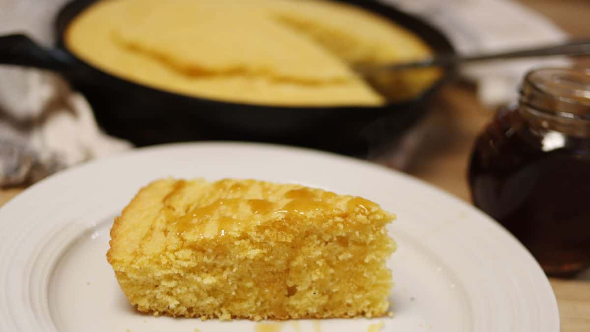 Old-Fashioned Cornbread - Creative Simple Living